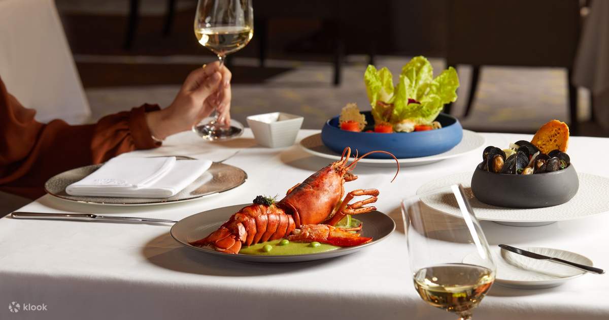 [Guía Michelin] Hemispheres Steak & Seafood Grill - Sheraton Hanoi ...